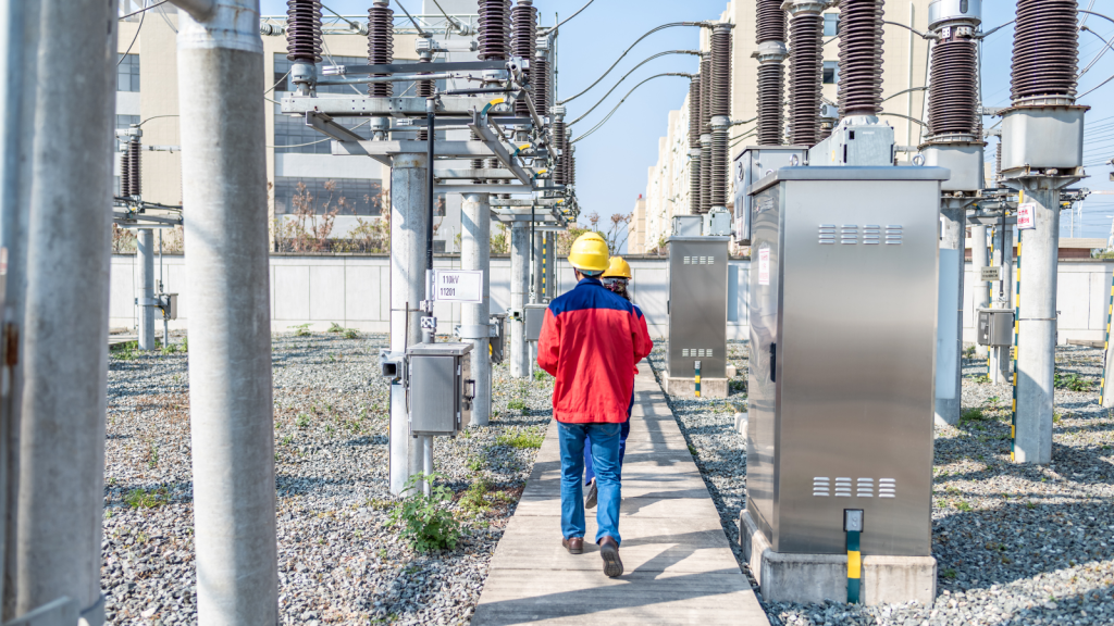 Power industry substation fitter apprenticeship - The Apprenticeship Guide